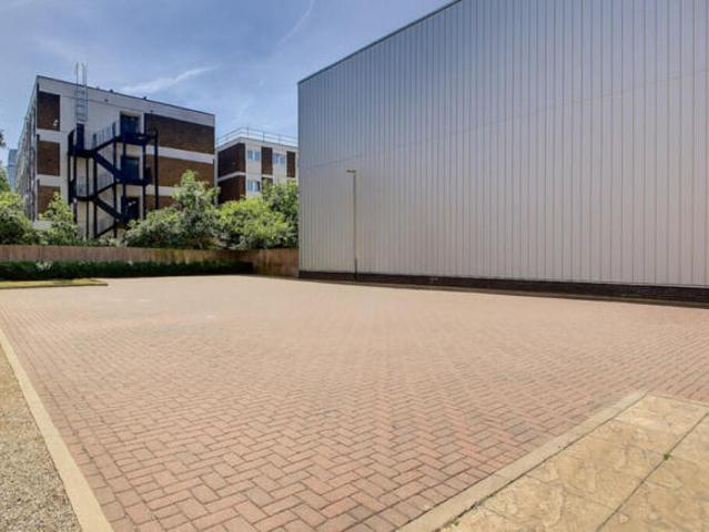 1 bedroom apartment for sale in Marquess Drive, Bletchley, MK2