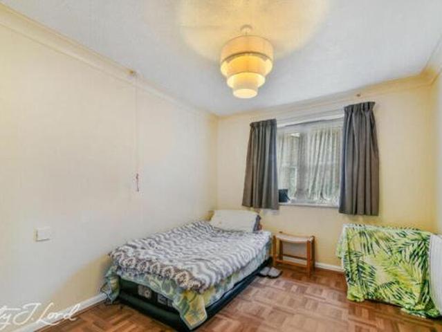 1 Bedroom Apartment For Sale In Marvels Lane, Chinbrook