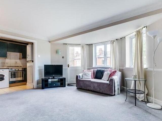 1 Bedroom Apartment For Sale In Melrose Gardens, London
