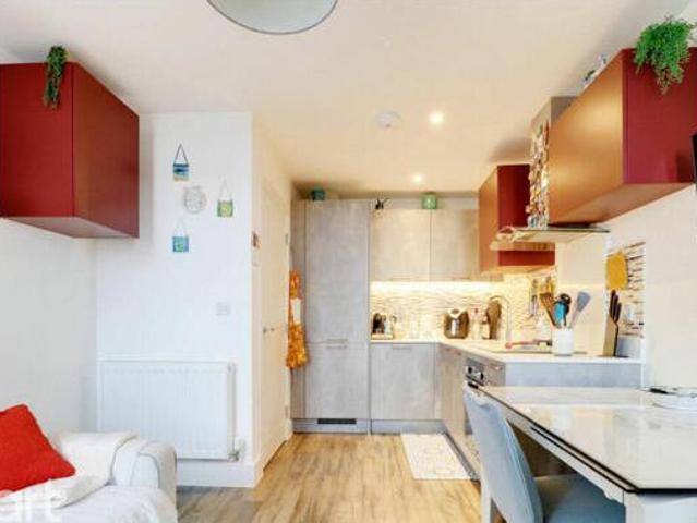 1 Bedroom Apartment For Sale In Mercury Gardens