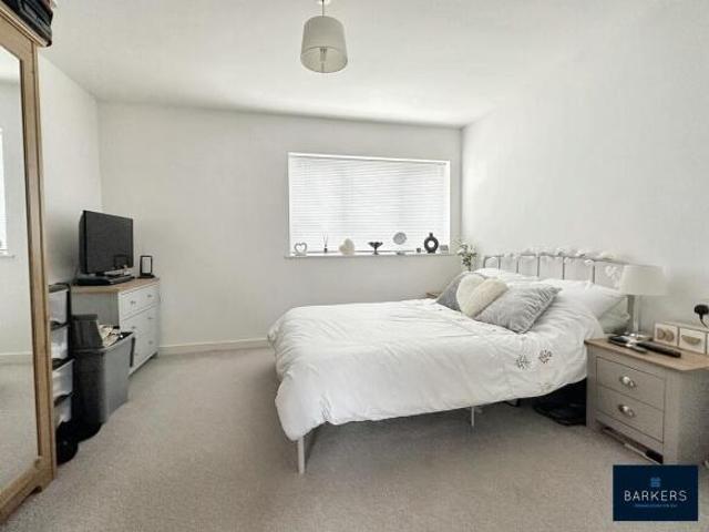 1 bedroom apartment for sale in Mill Lane, Birkenshaw, BD11