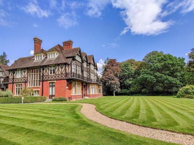 1 Bedroom Apartment For Sale In Minstead, Lyndhurst