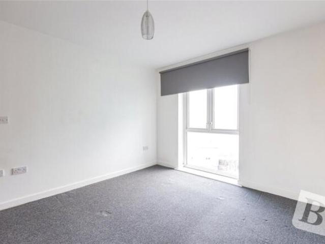 1 bedroom apartment for sale in Minter Road, Barking, IG11