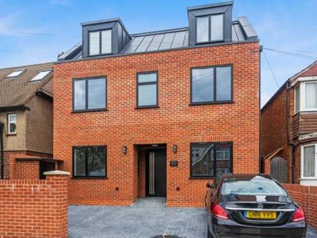 1 Bedroom Apartment For Sale In Mitcham