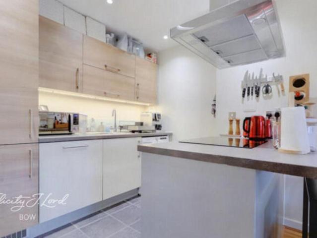 1 bedroom apartment for sale in Mostyn Grove, London, E3