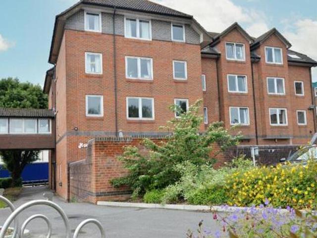 1 Bedroom Apartment For Sale In New Milton