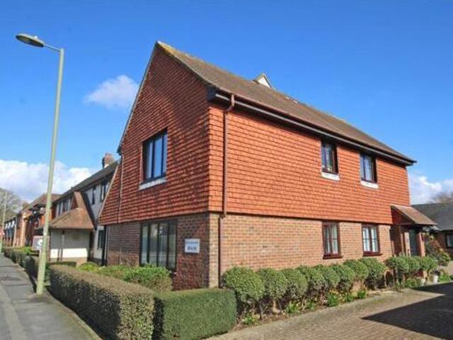 1 Bedroom Apartment For Sale In New Milton, Hampshire