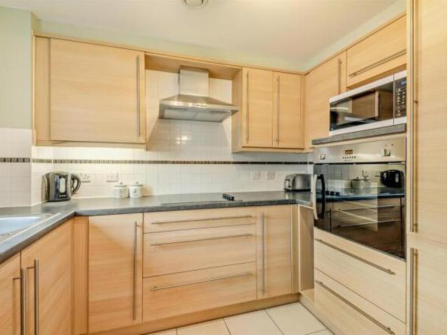 1 bedroom apartment for sale in New Road, Basingstoke, RG21