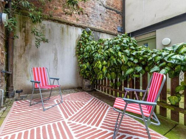 1 bedroom apartment for sale in Newton Terrace, Park, Glasgow, G3