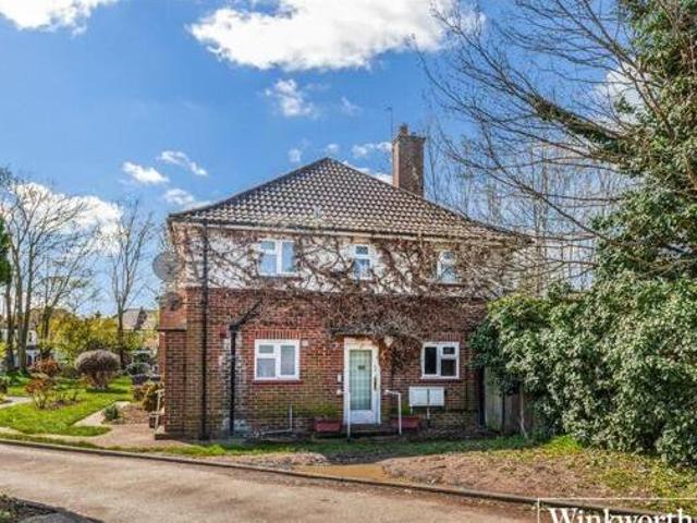 1 Bedroom Apartment For Sale In North Finchley, London