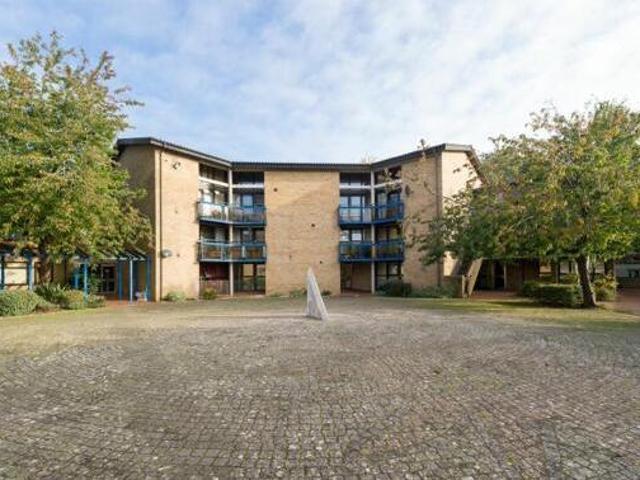 1 Bedroom Apartment For Sale In Oxford