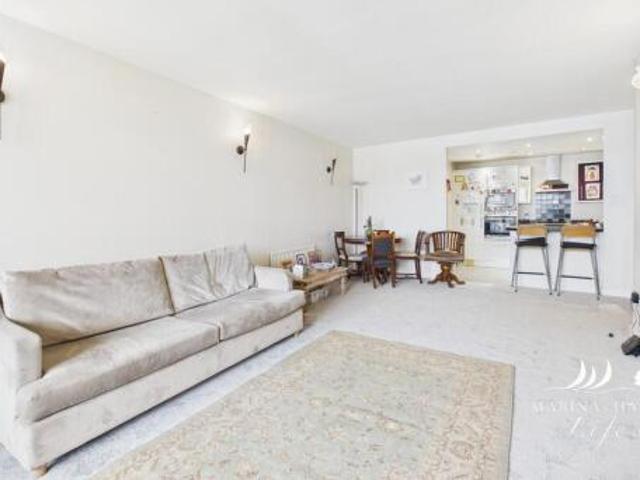 1 bedroom apartment for sale in Oyster Quay, Port Solent, PO6