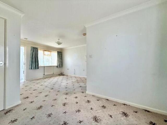 1 bedroom apartment for sale in Ocklynge Road, Eastbourne, East Sussex, BN21