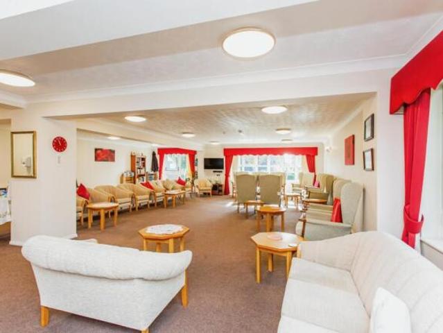 1 bedroom apartment for sale in Old Rectory Court, Southend on Sea, SS2