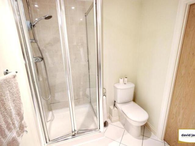 1 bedroom apartment for sale in Axiom Apartments, Sparkes Close, Bromley, BR2