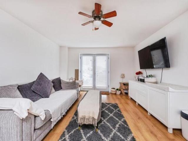 1 bedroom apartment for sale in Addenbrookes Road, Newport Pagnell, MK16