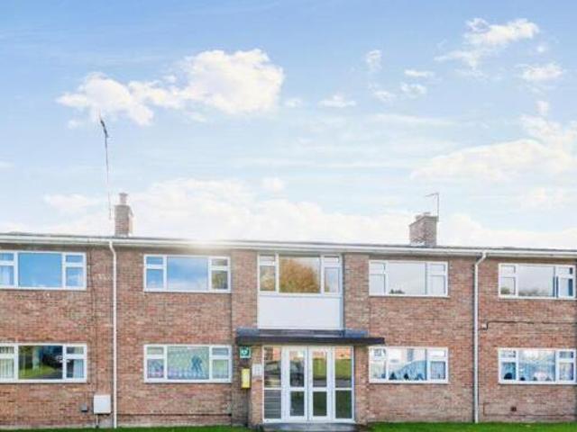 1 Bedroom Apartment For Sale In Aldbourne