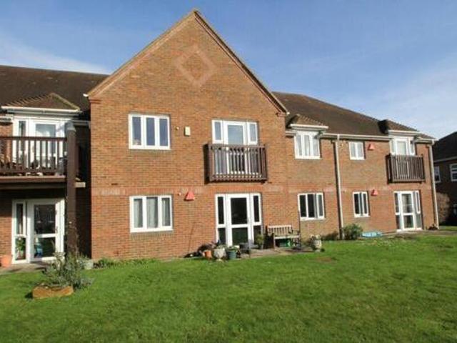 1 Bedroom Apartment For Sale In Alton, Hampshire