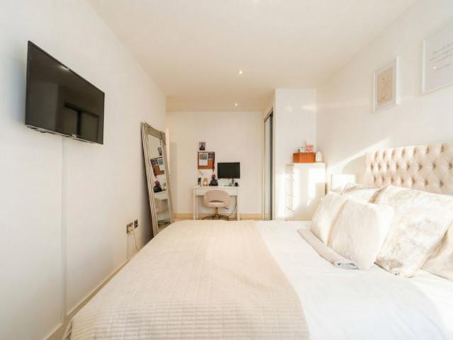 1 bedroom apartment for sale in Apartment 69 Broadoaks, Streetsbrook Road, Solihull, B91 1QY, B91