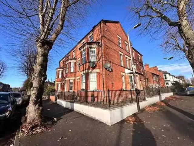 1 Bedroom Apartment For Sale In Apt Glandore Avenue, Belfast.