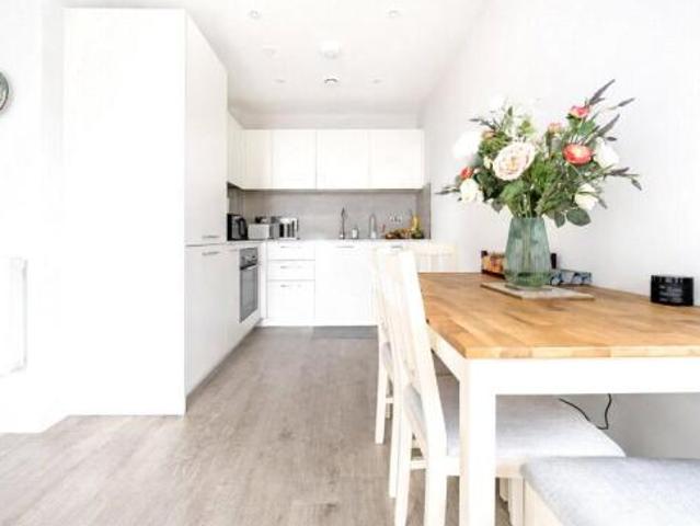 1 bedroom apartment for sale in Aquifer House, Exploration Way, Slough, SL1