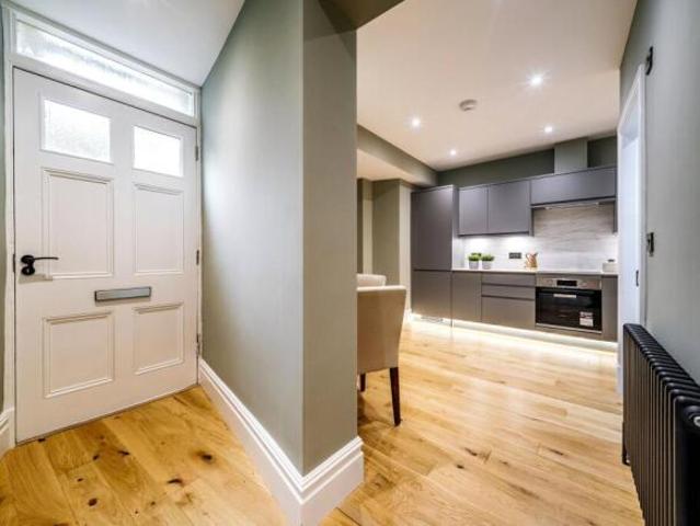 1 bedroom apartment for sale in Buckingham Terrace, Edinburgh, Midlothian, EH4