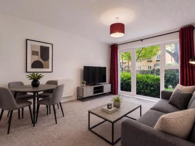 1 bedroom apartment for sale in Burcher Gale Grove, London, SE15