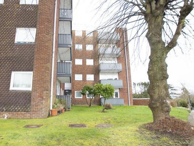 1 Bedroom Apartment For Sale In Burgess Hill, West Sussex