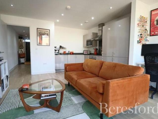 1 bedroom apartment for sale in Burgess Springs, Chelmsford, CM1