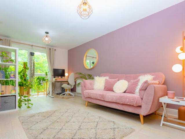 1 bedroom apartment for sale in Butts Road, Southampton, SO19