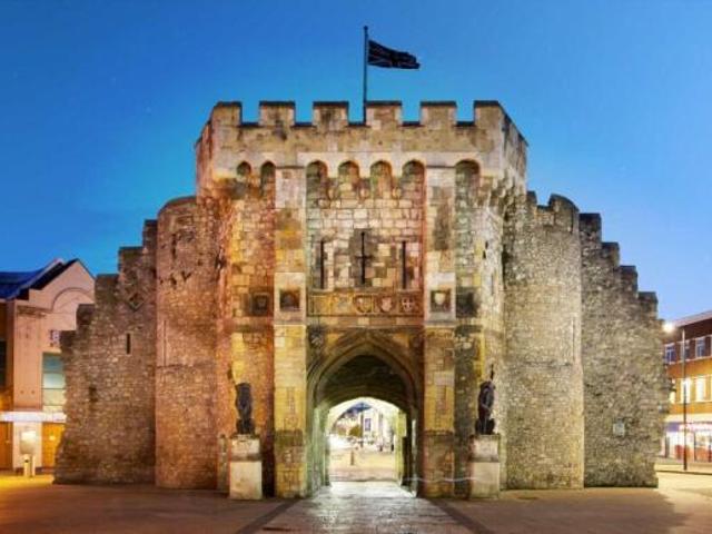 1 bedroom apartment for sale in Back Of The Walls, Southampton, SO14