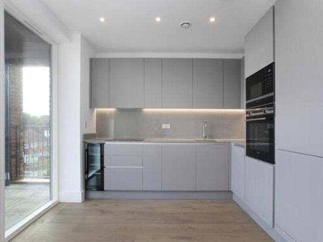 1 Bedroom Apartment For Sale In Balham, London
