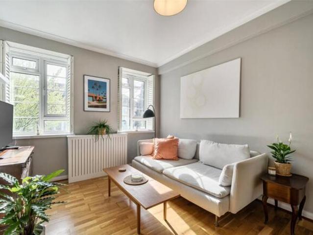 1 bedroom apartment for sale in Barry Road, London, SE22
