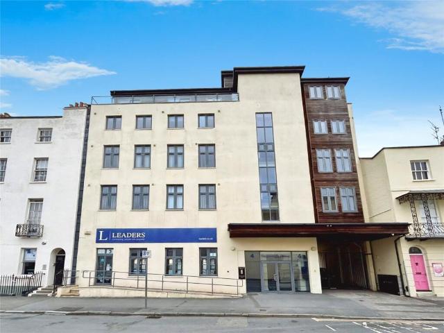 1 bedroom apartment for sale in Bath Street, Cheltenham, Gloucestershire, GL50