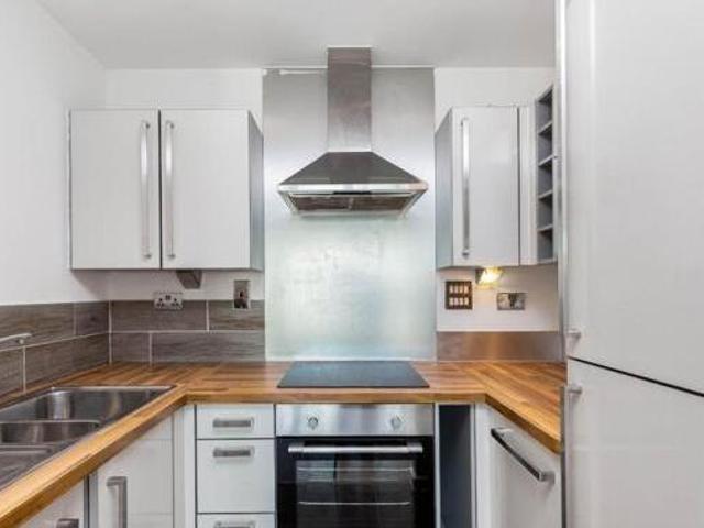 1 Bedroom Apartment For Sale In Blackwall Way, London