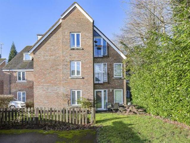 1 bedroom apartment for sale in Blossom Road, Reading, RG4