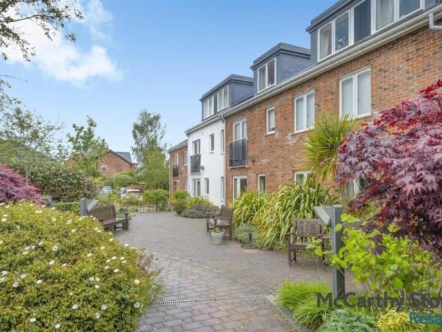 1 bedroom apartment for sale in Booths Hill Close, Lymm, WA13