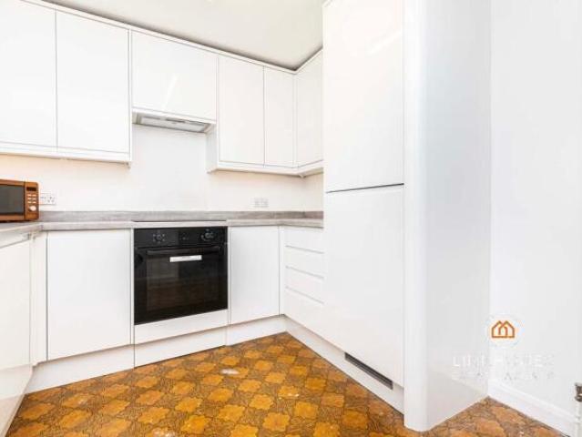 1 bedroom apartment for sale in Bournemouth Road, Poole, BH14