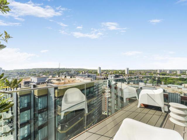 1 bedroom apartment for sale in Brigadier Walk, Woolwich, SE18