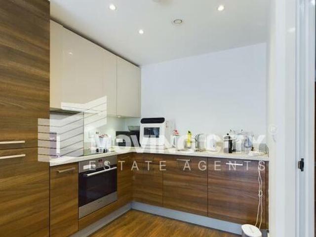 1 Bedroom Apartment For Sale In Bromyard Avenue