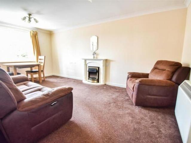 1 bedroom apartment for sale in Broomfield Road, Chelmsford, Essex, CM1