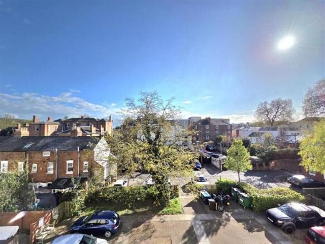 1 bedroom apartment for sale in Brunswick Square, Gloucester, GL1