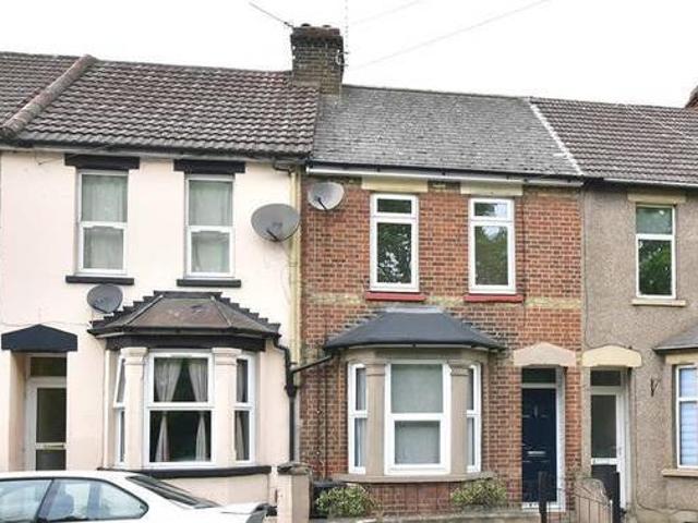 1 bedroom apartment for sale in Cuxton Road Strood Rochester Kent ME2