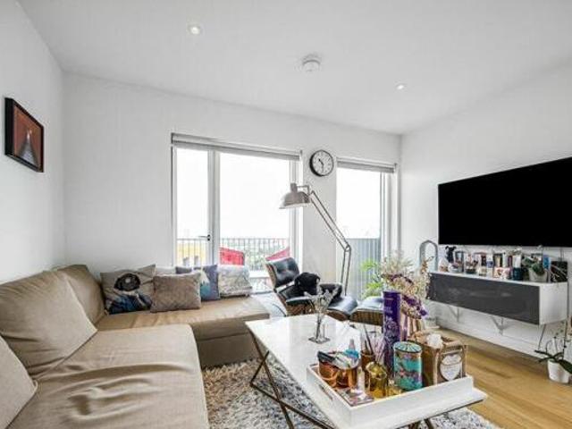 1 Bedroom Apartment For Sale In Canning Town