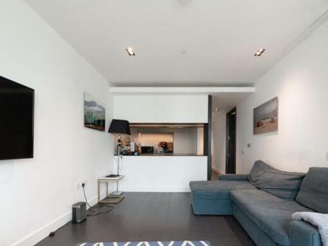 1 Bedroom Apartment For Sale In Canary Wharf