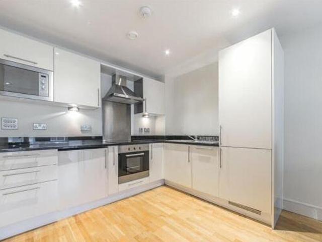 1 Bedroom Apartment For Sale In Canary Wharf, London