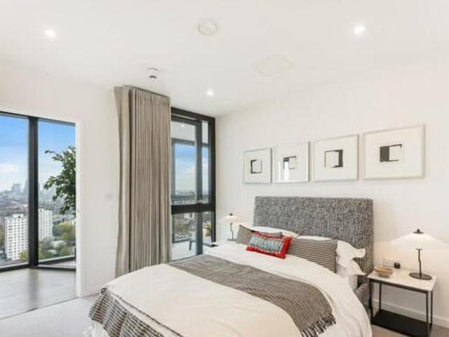 1 Bedroom Apartment For Sale In Canary Wharf, London
