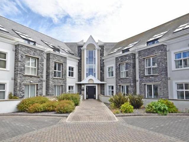 1 Bedroom Apartment For Sale In Castle Court, Farrants Way