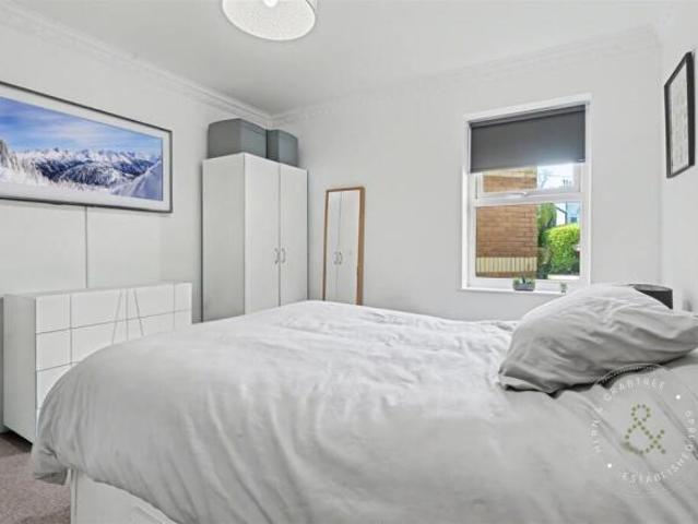 1 bedroom apartment for sale in Cathedral Road, Pontcanna, Cardiff, CF11