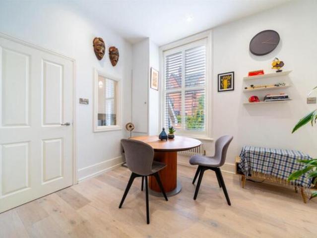 1 bedroom apartment for sale in Cavendish Crescent North, The Park, NG7